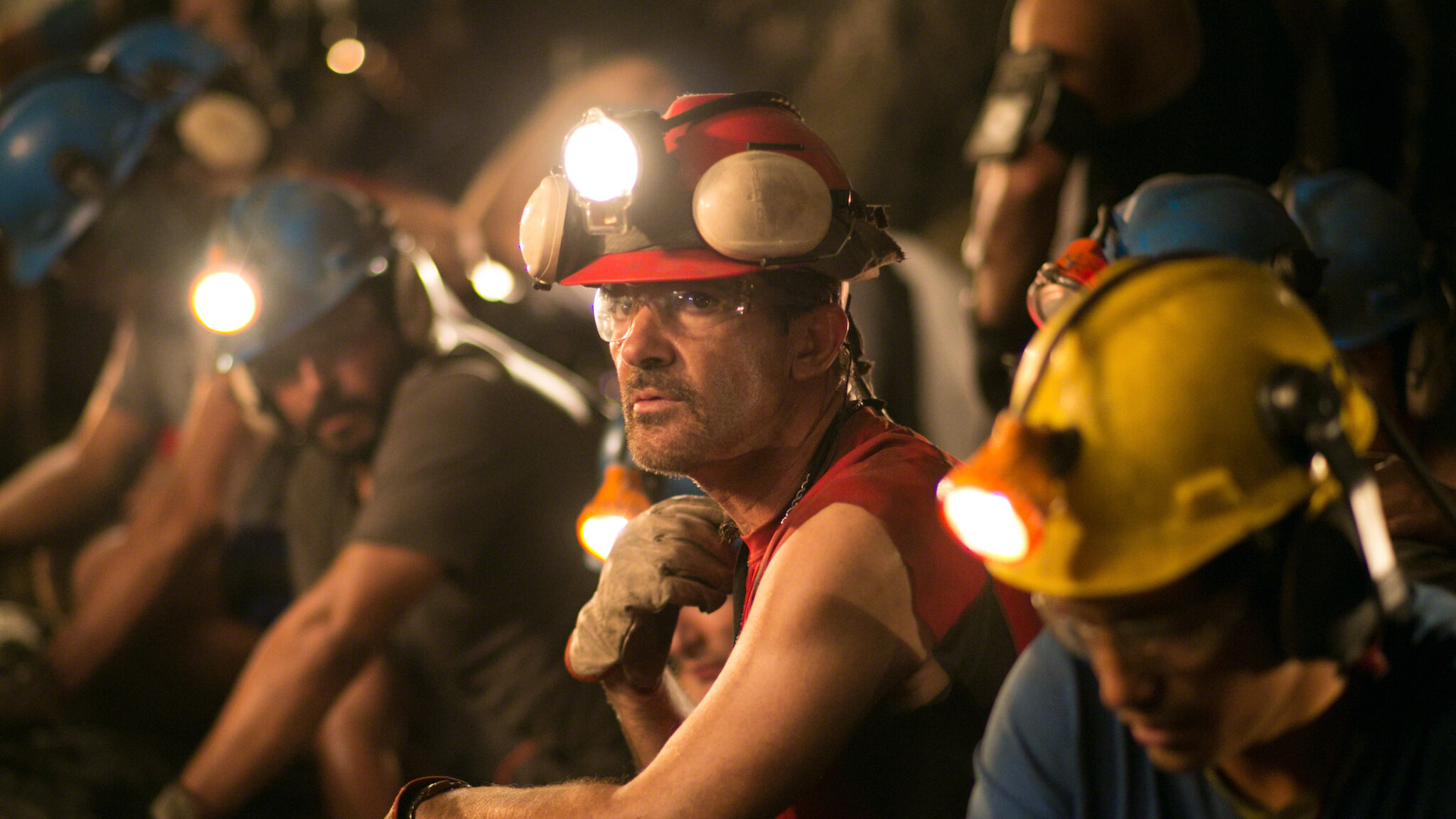 Watch The 33 | Netflix