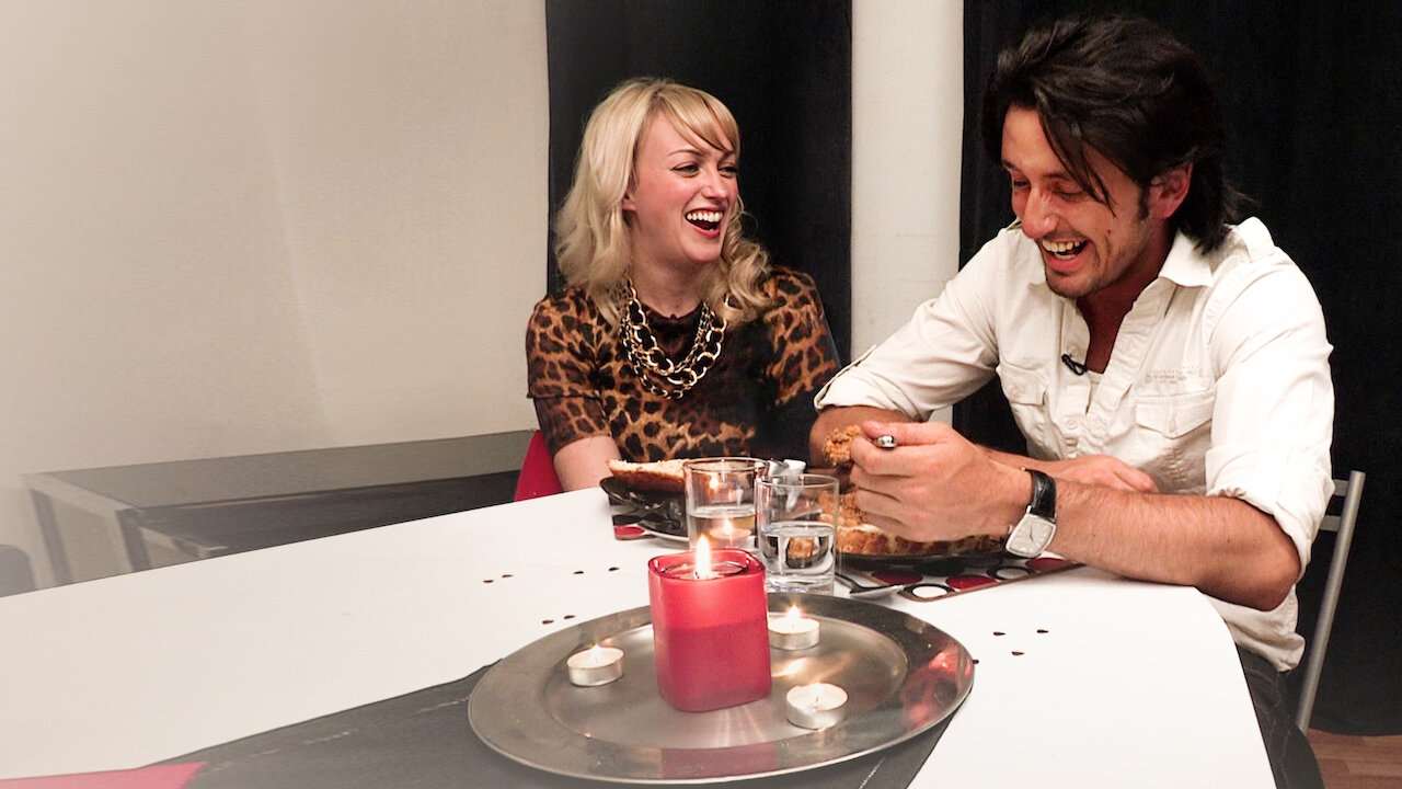 Watch Dinner Date | Netflix