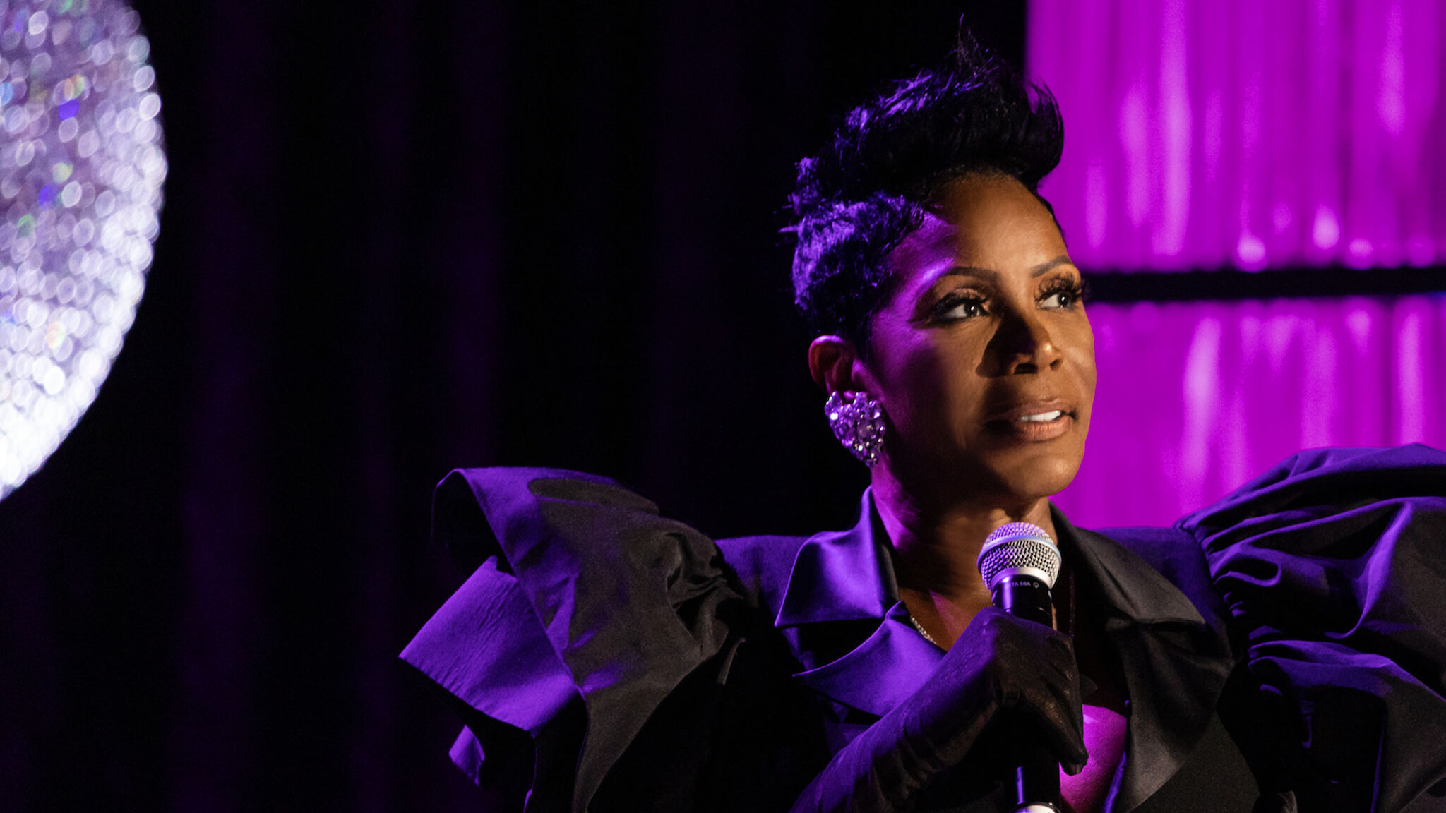 Watch Sommore: Queen Chandelier | Netflix Official Site