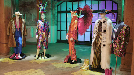 Watch Project Runway | Netflix