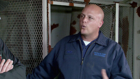 Watch Ghost Hunters | Netflix