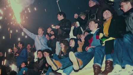 Watch Turning Point: The Bomb and the Cold War | Netflix Official Site