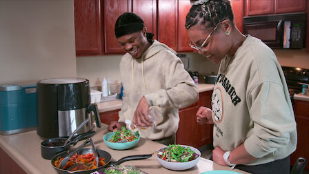 Watch You Are What You Eat: A Twin Experiment | Netflix Official Site