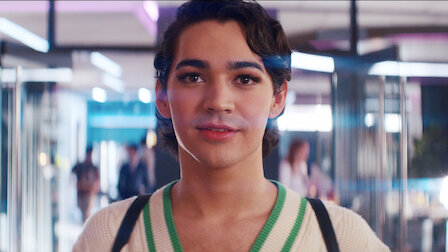 Watch Glamorous | Netflix Official Site