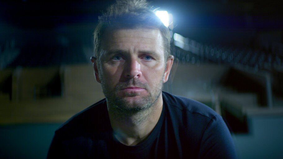 Watch Untold: Breaking Point | Netflix Official Site