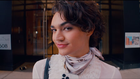 Watch Glamorous | Netflix Official Site