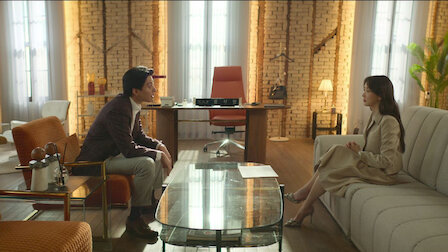 Watch Celebrity | Netflix Official Site