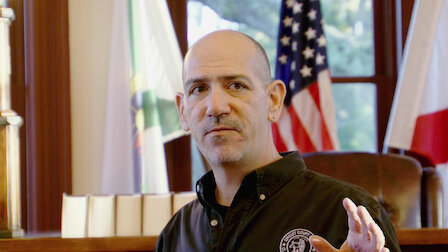 Watch Ghost Hunters | Netflix