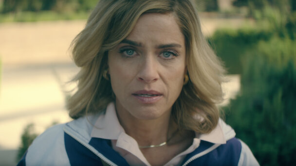 Watch Dirty John | Netflix