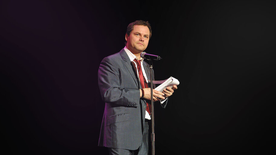 Watch Jack Dee: Live at the Apollo | Netflix
