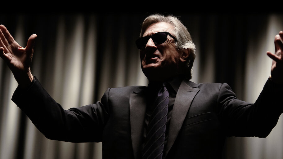 Watch Red Lights | Netflix