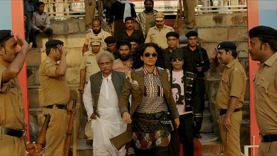 Watch Revolver Rani | Netflix