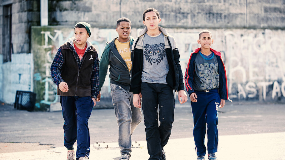 Watch Four Corners | Netflix