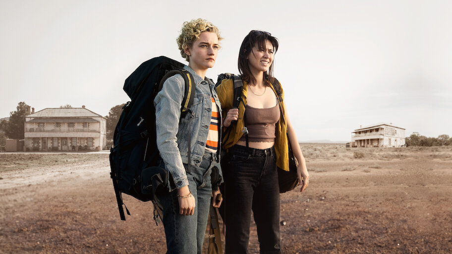 Watch The Royal Hotel | Netflix