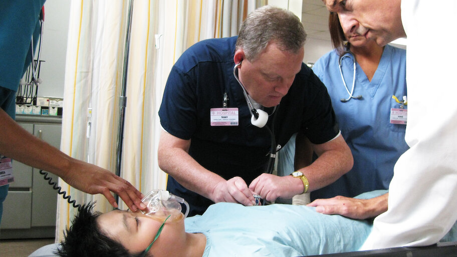 Watch Untold Stories of the ER | Netflix