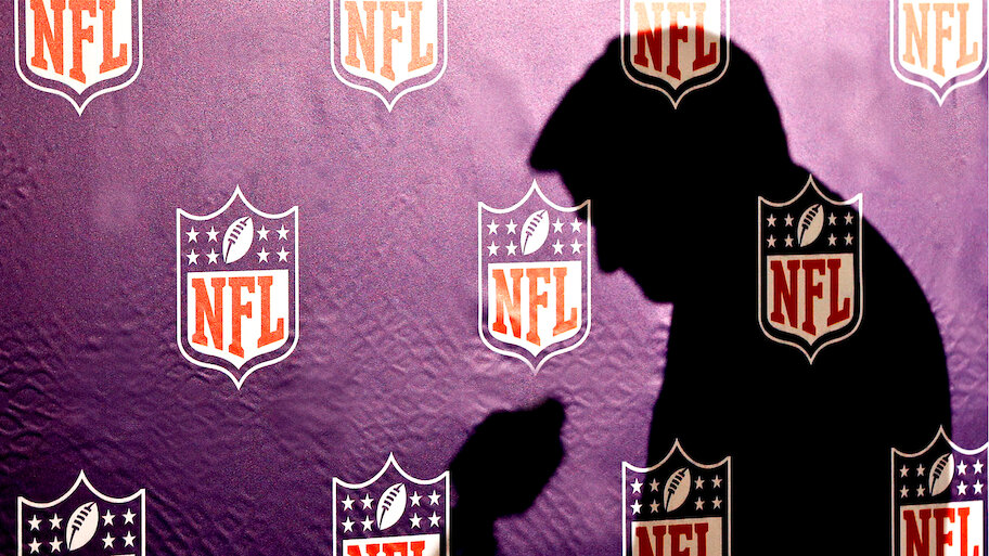 Watch Frontline: League of Denial: The NFL's Concussion Crisis | Netflix