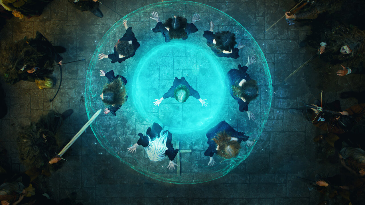 Watch Luna Nera | Netflix Official Site