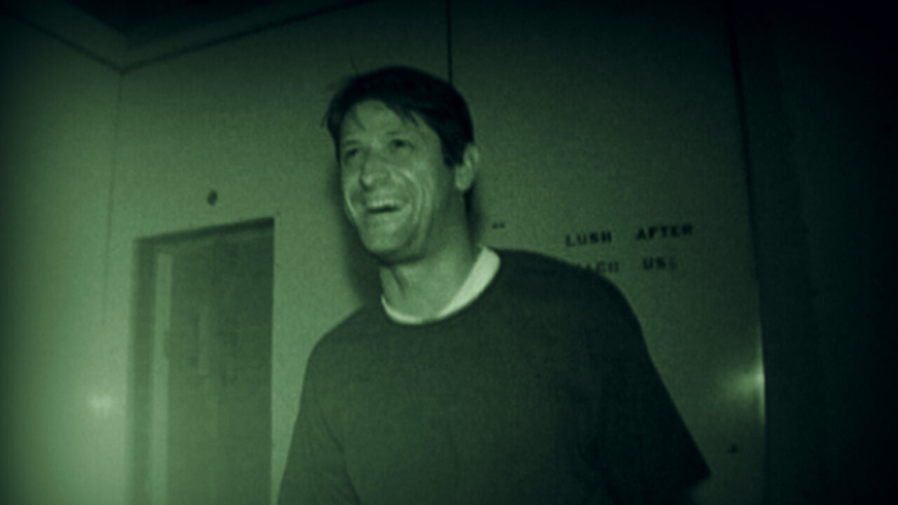 Watch Ghost Hunters | Netflix