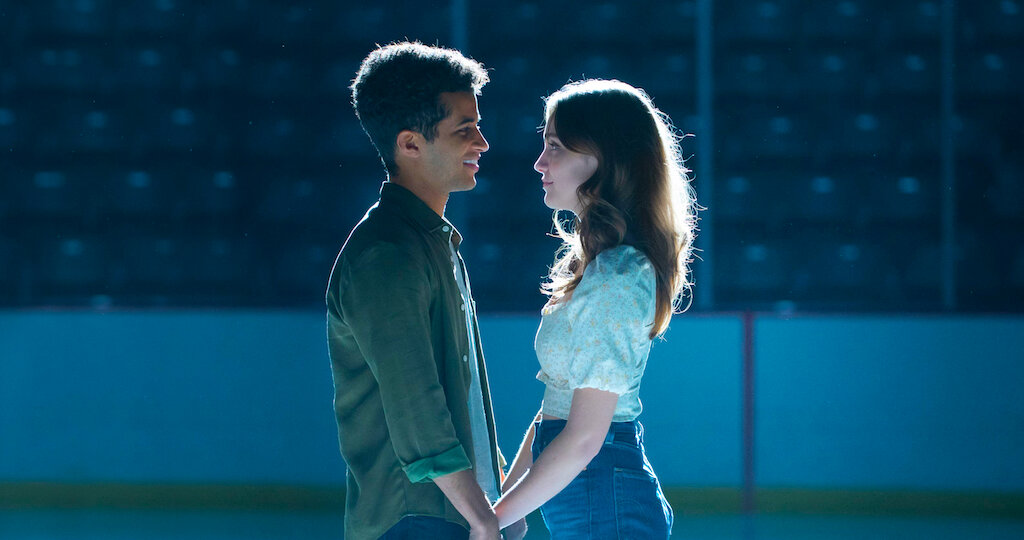 Watch Hello, Goodbye, and Everything in Between | Netflix Official Site