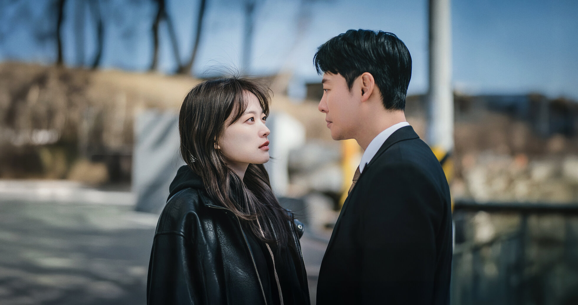 Watch Delightfully Deceitful | Netflix